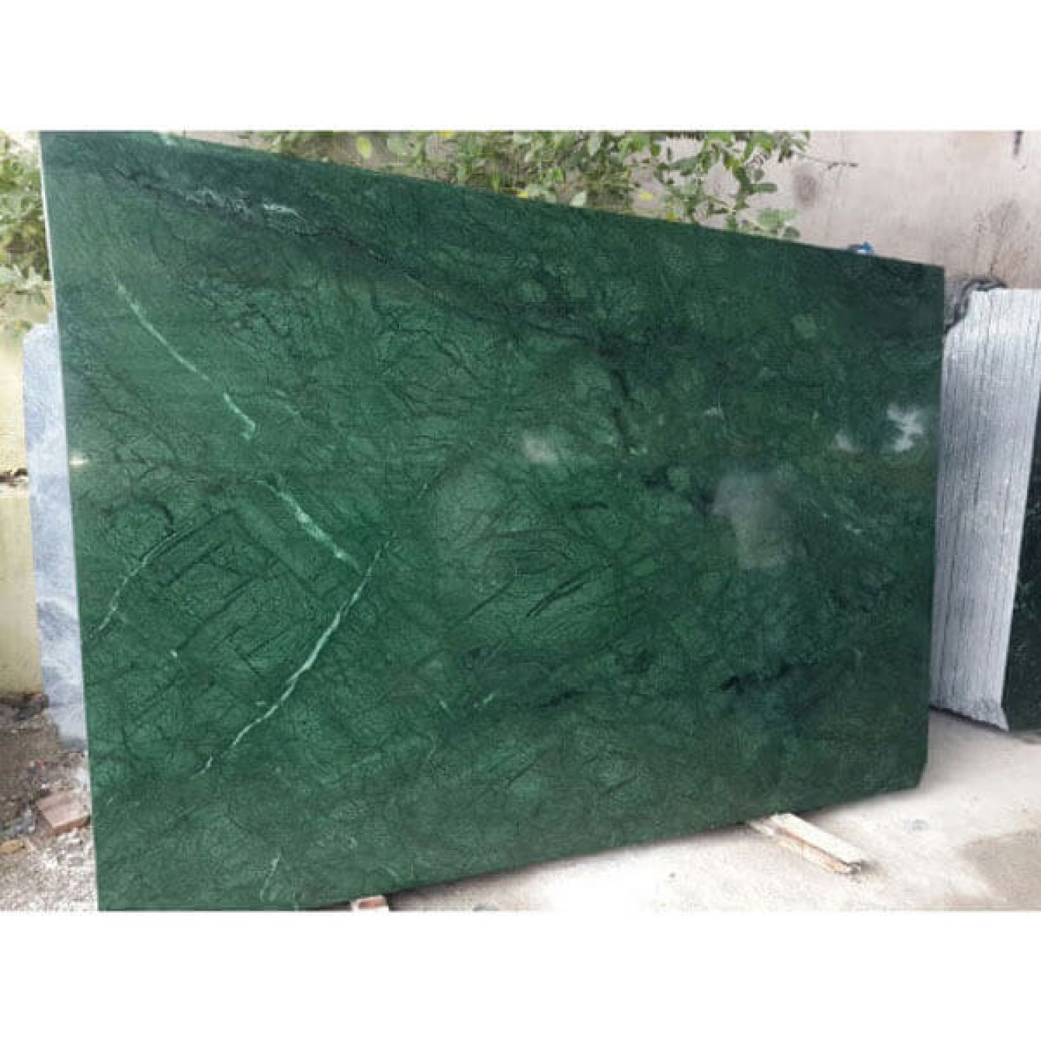 Verde Guatemala Mermer: Yeşilin Canlı Tonları